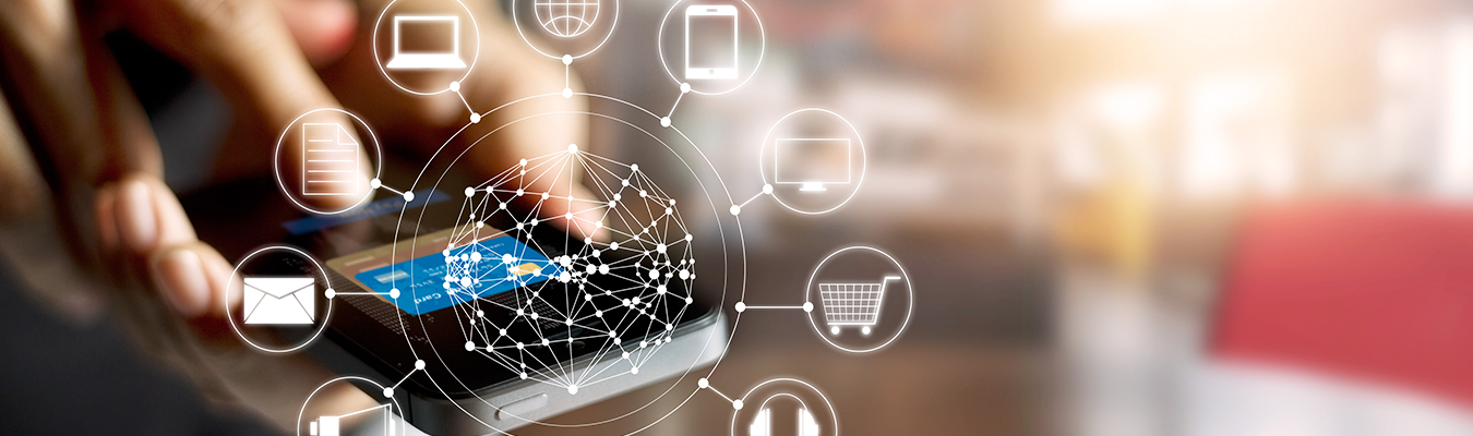 Manage Oracle E-Business Suite Applications On-premise and Cloud